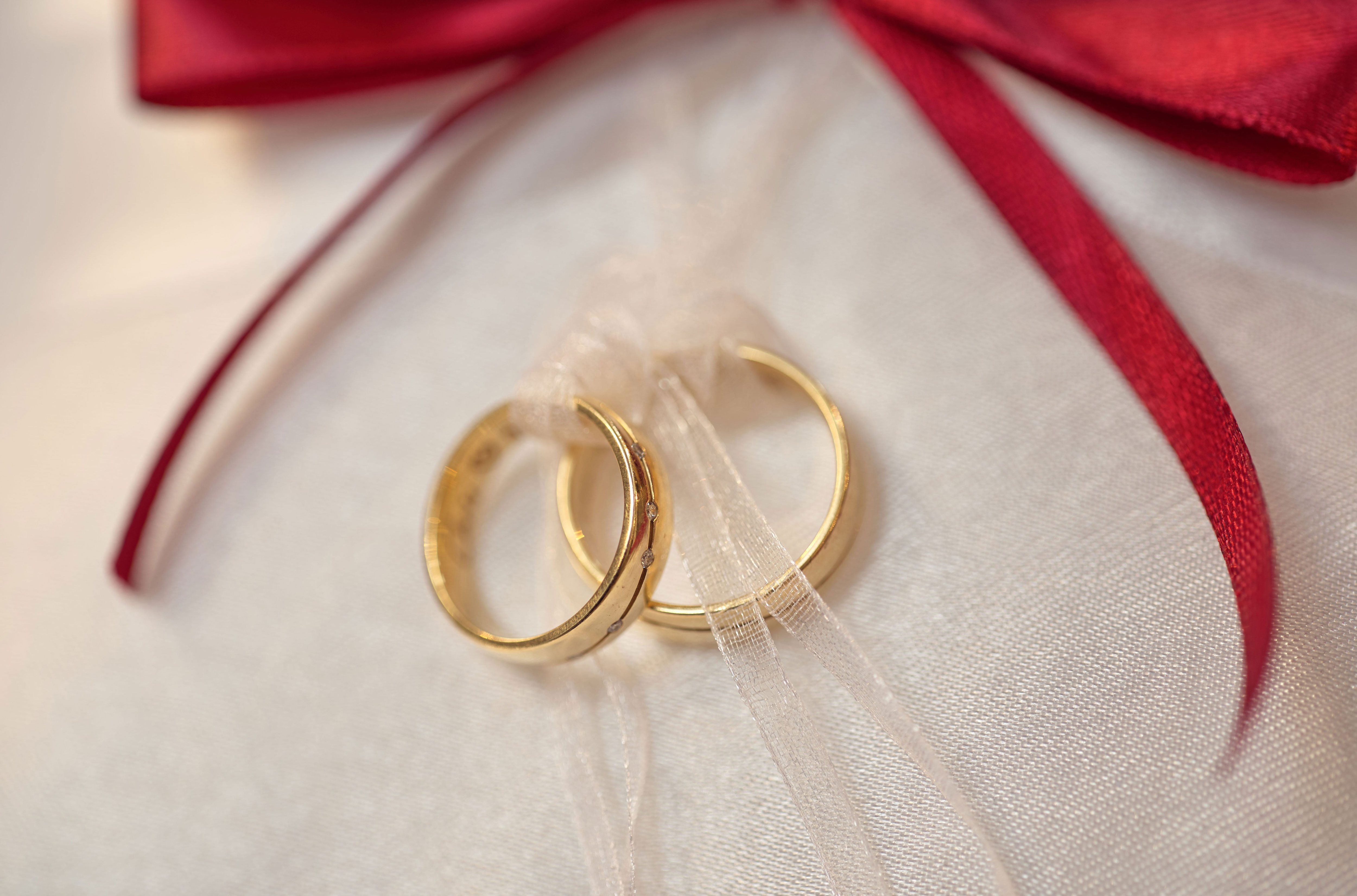 Symbole und Gesten einer kirchlichen Trauung